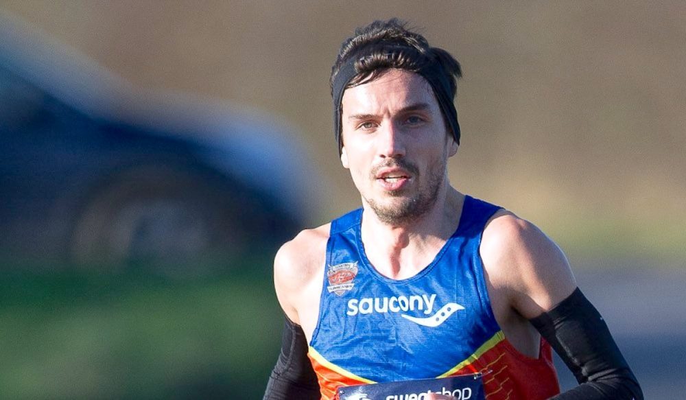 London Marathon bound Aaron Scott manages 120 mile weeks alongside full ...